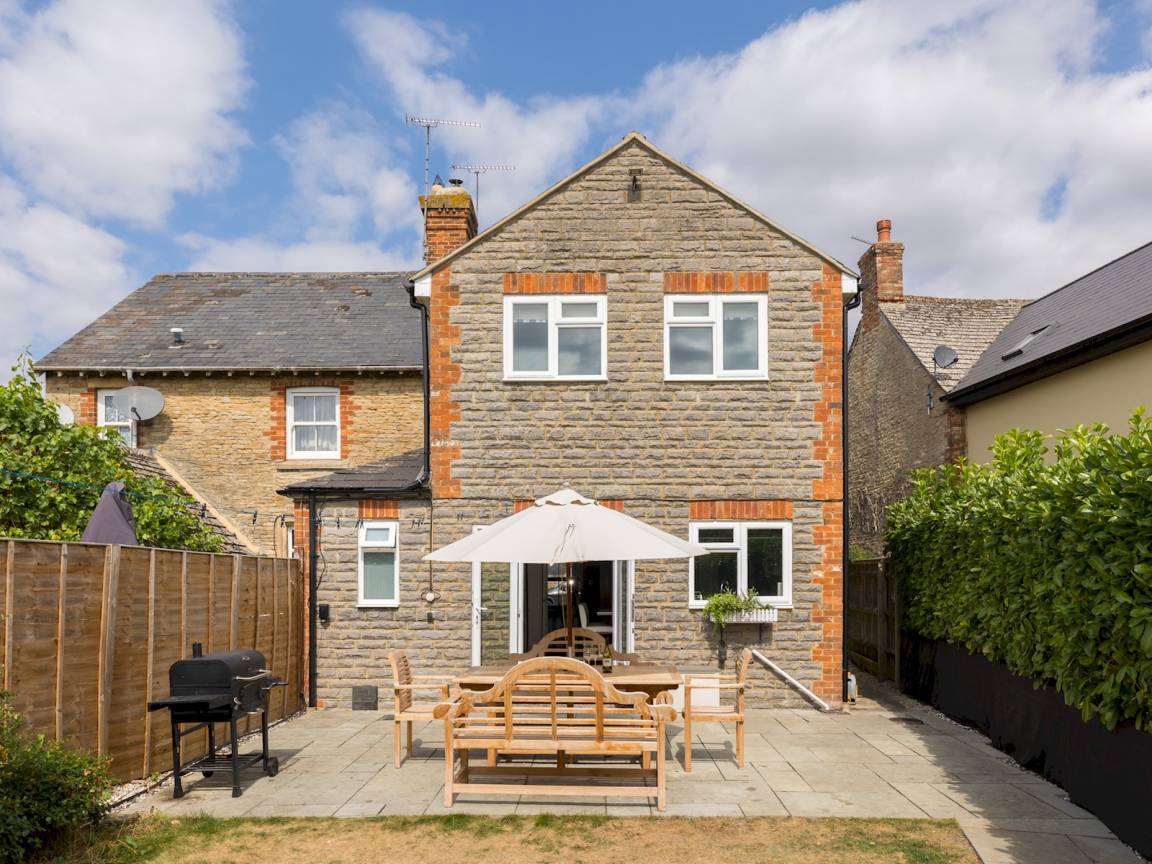 111 M² House ∙ 3 Bedrooms ∙ 6 Guests - Lechlade-on-Thames