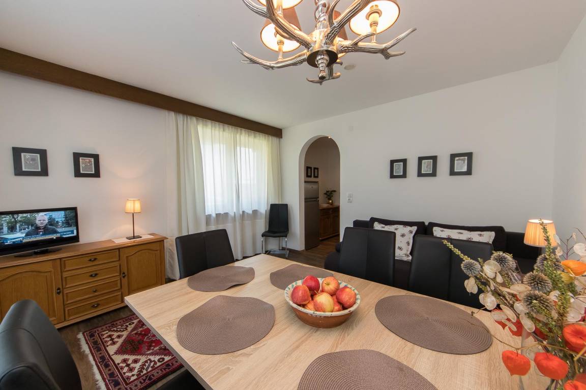 100 M² Ferienwohnung ∙ 2 Schlafzimmer ∙ 6 Gäste - Lofer