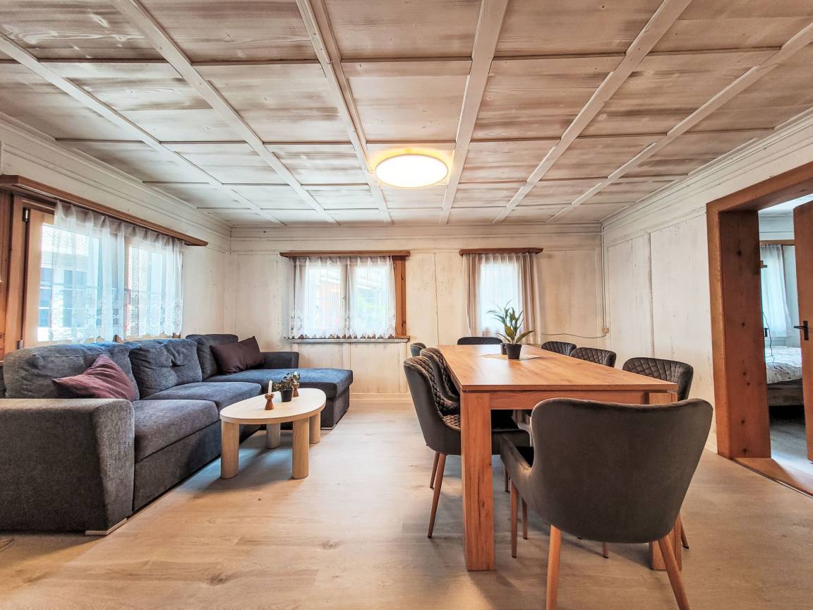 79 M² Ferienwohnung ∙ 2 Schlafzimmer ∙ 6 Gäste - Pany