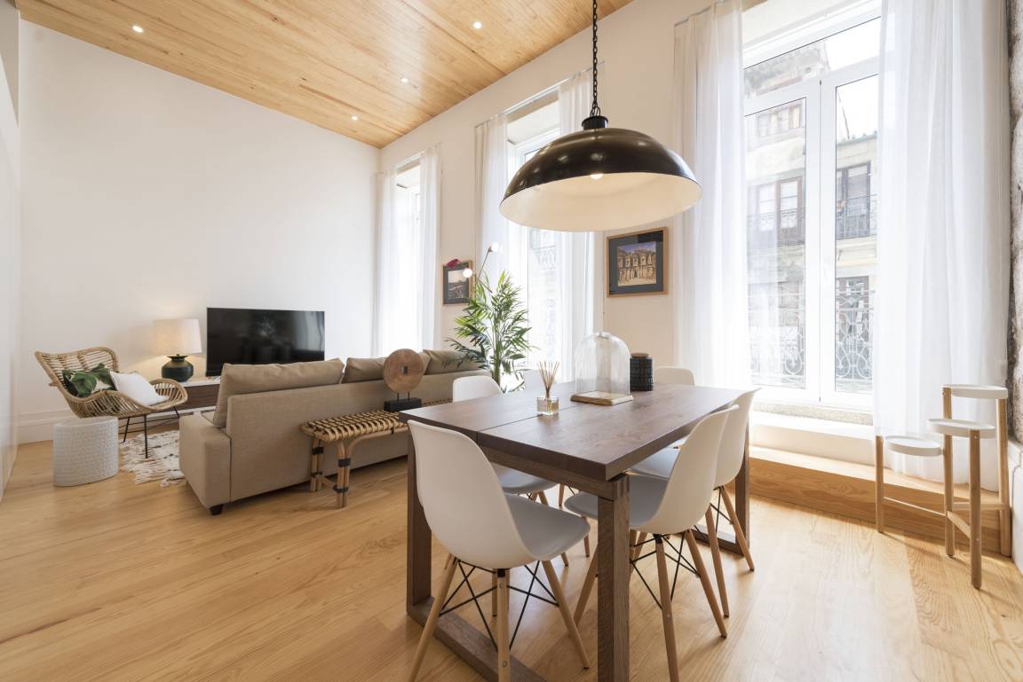 92 M² Ferienwohnung ∙ 3 Schlafzimmer ∙ 6 Gäste - Porto