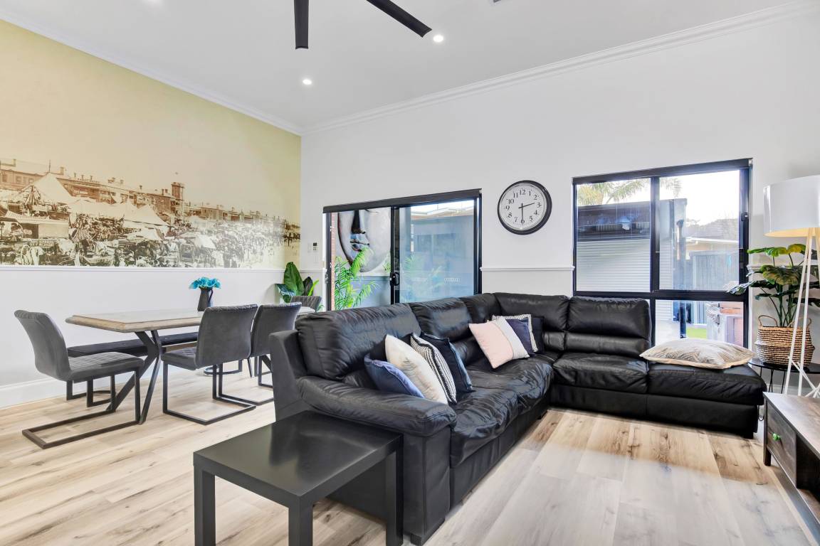 13 M² House ∙ 3 Bedrooms ∙ 6 Guests - Glenelg