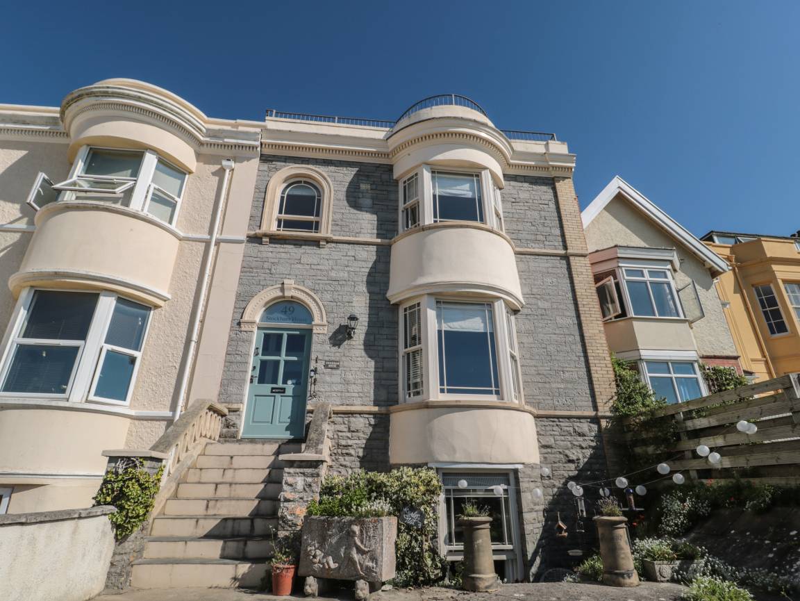 Cottage ∙ 4 Bedrooms ∙ 8 Guests - Burnham-on-Sea