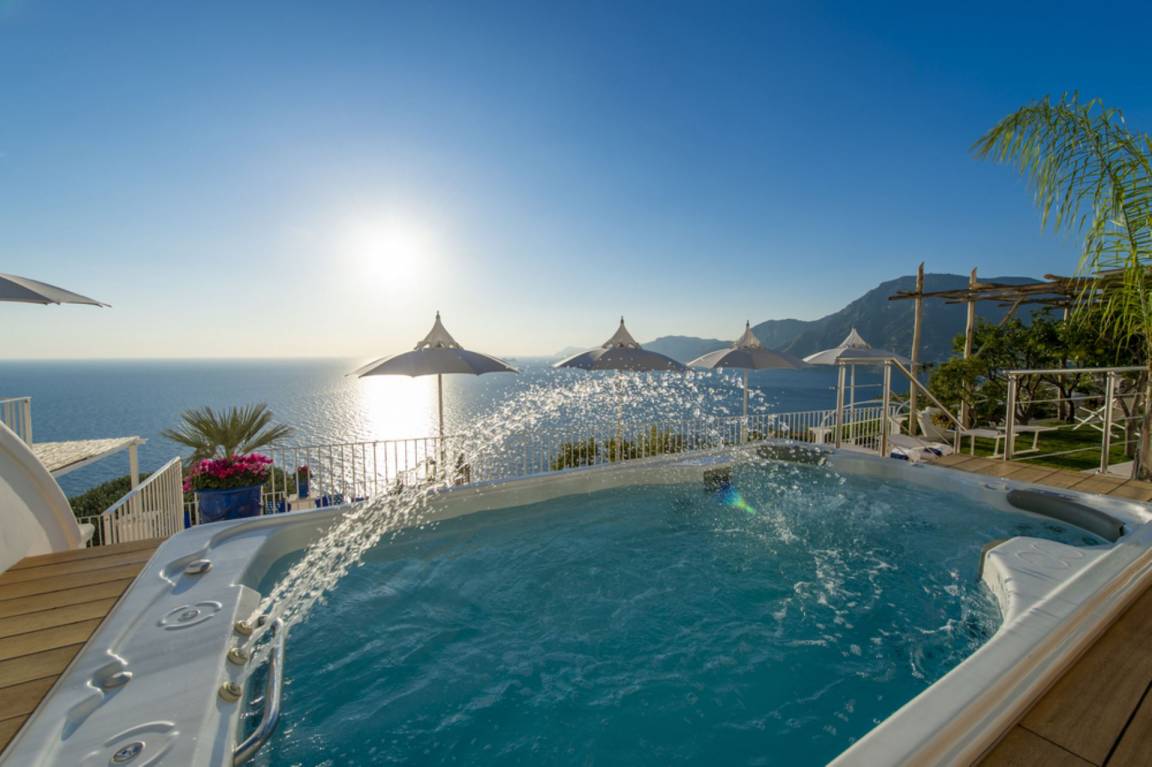 200 M² Villa ∙ 3 Bedrooms ∙ 6 Guests - Praiano