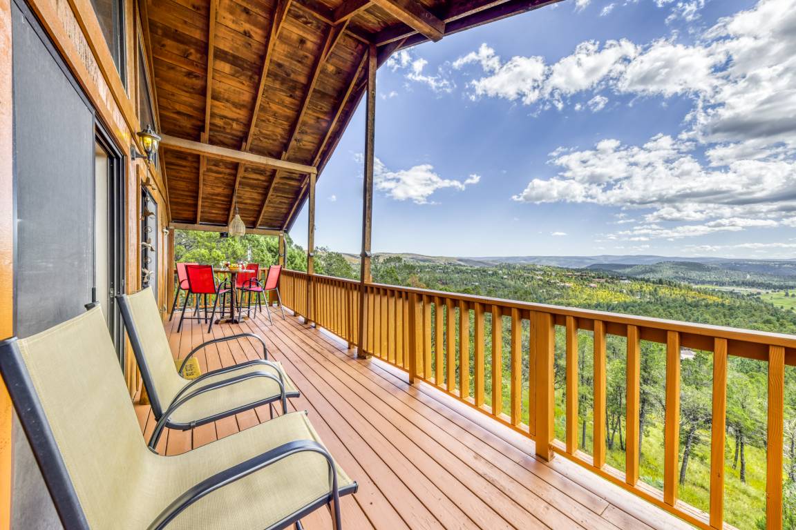 223 M² Cabin ∙ 3 Bedrooms ∙ 6 Guests - Ruidoso, NM