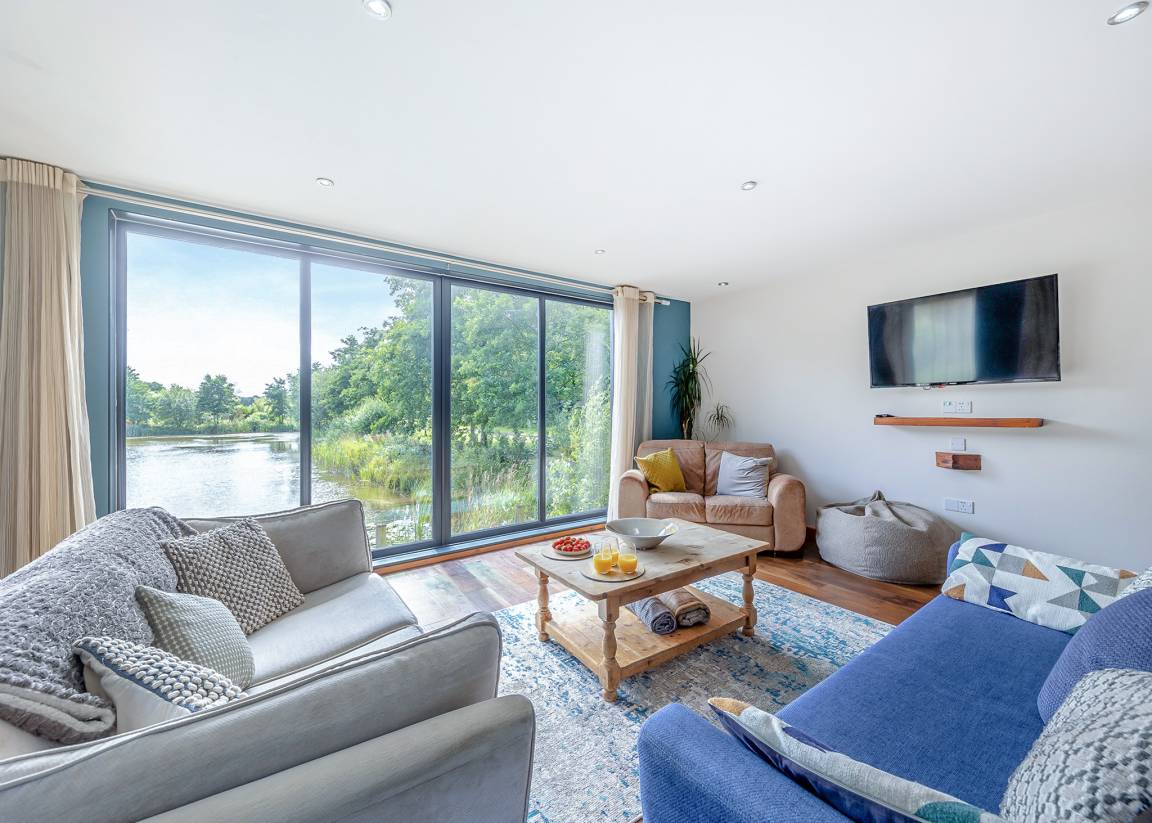 Chalet ∙ 2 Bedrooms ∙ 5 Guests - Bangor