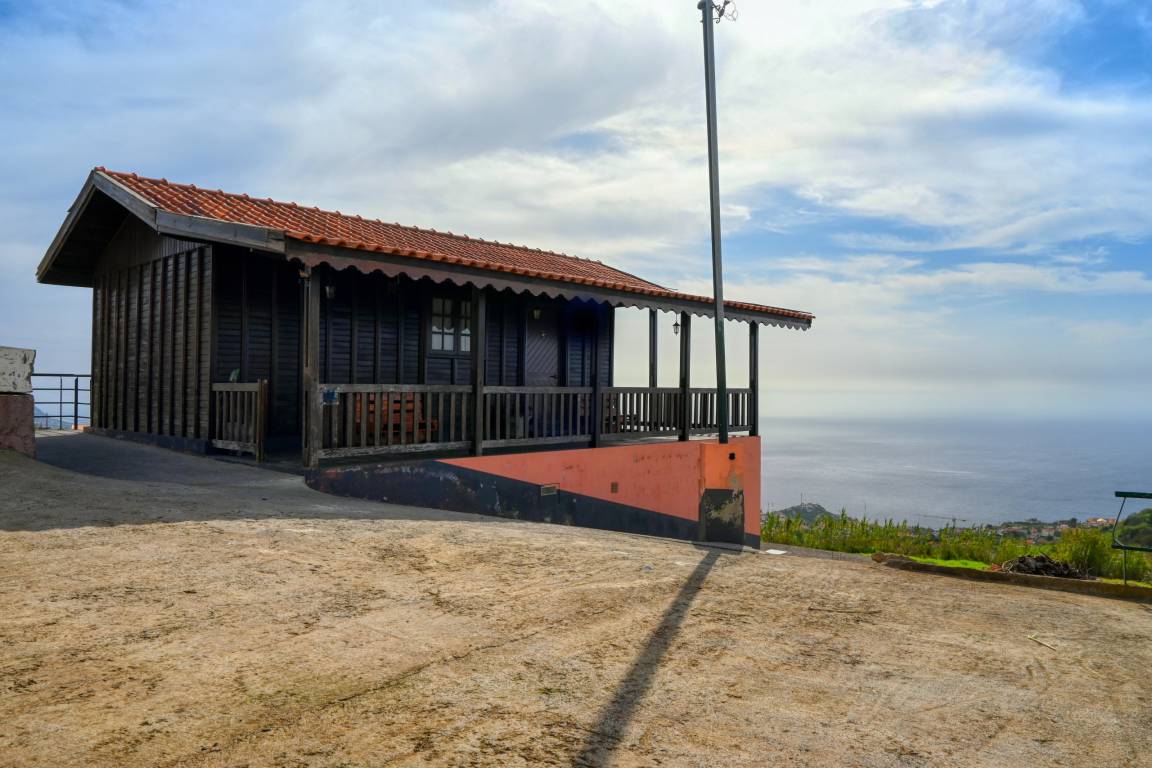 60 M² Chalet ∙ 2 Bedrooms ∙ 4 Guests - Portugal