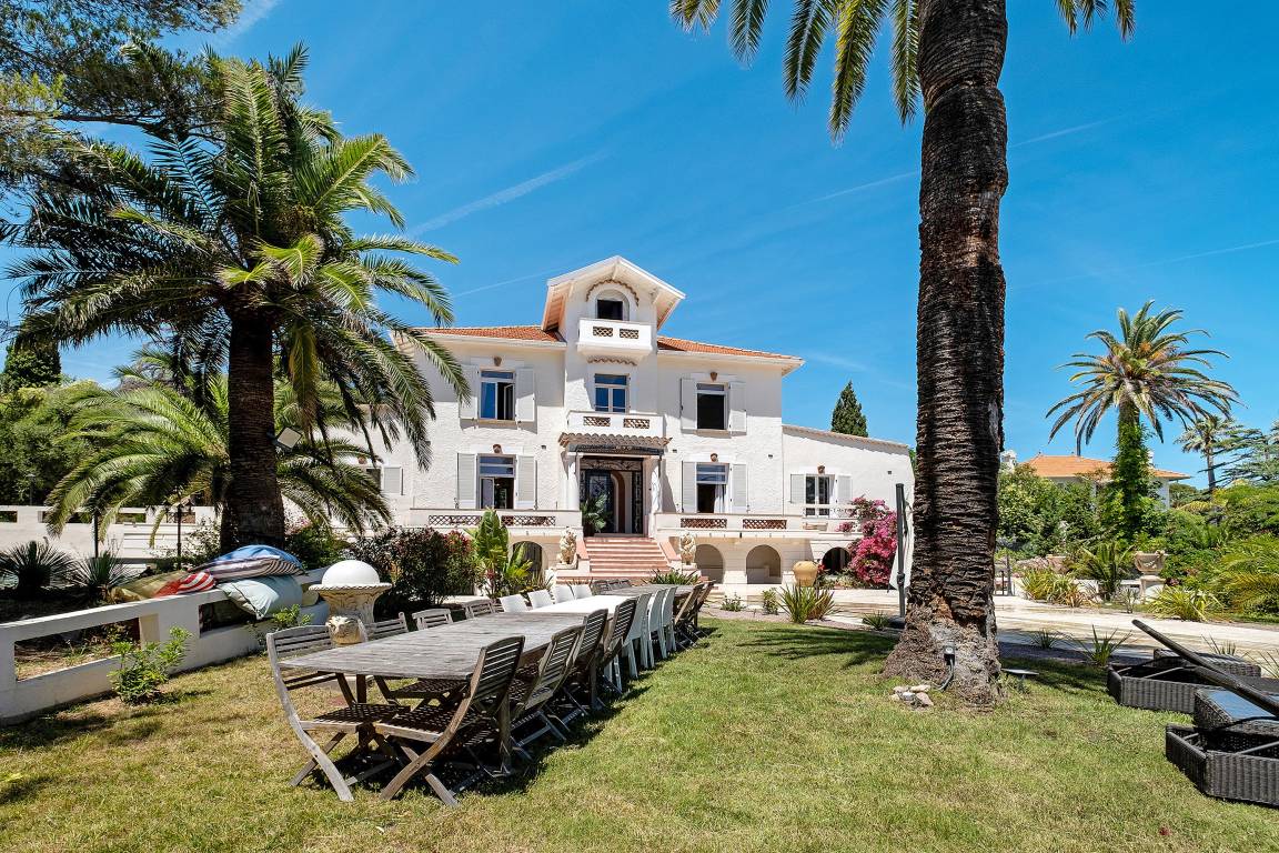 780 M² Villa ∙ 12 Bedrooms ∙ 30 Guests - Cap Estérel