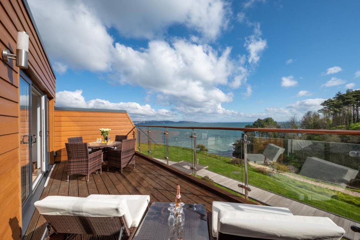 Apartment ∙ 2 Bedrooms ∙ 4 Guests - Kingswear