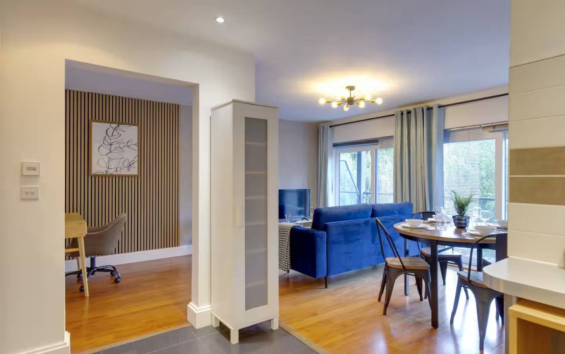 74 M² Apartment ∙ 2 Bedrooms ∙ 4 Guests - Cambridgeshire