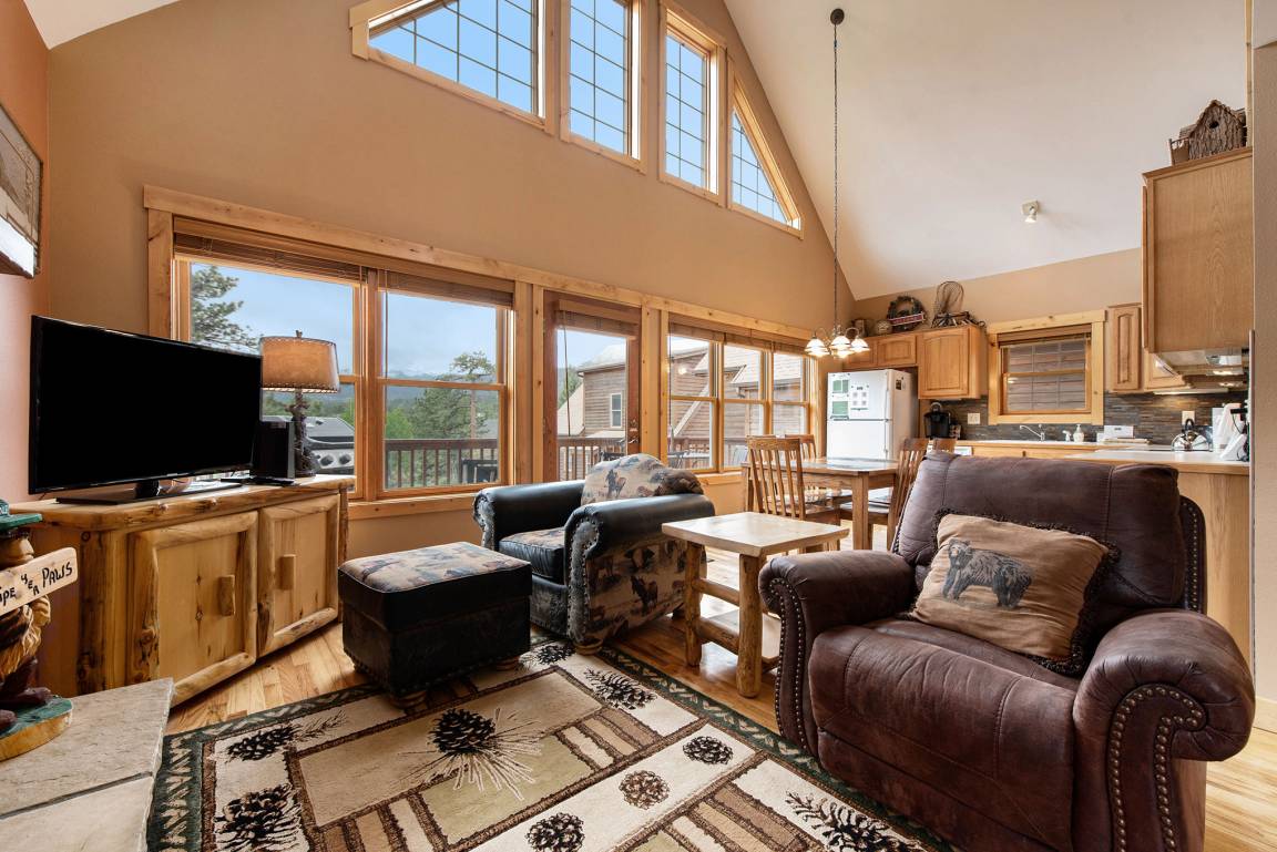 112 M² Condo ∙ 2 Bedrooms ∙ 6 Guests - Estes Park, CO