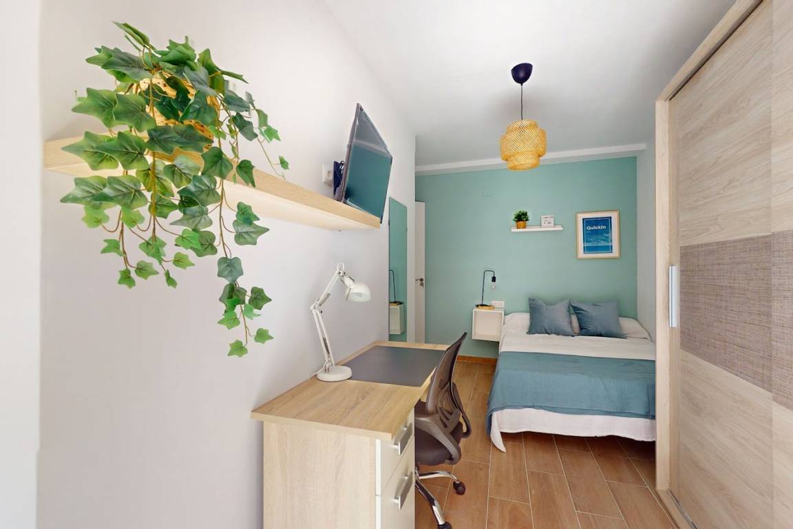 126 M² Apartamento ∙ 1 Hóspede - Valência