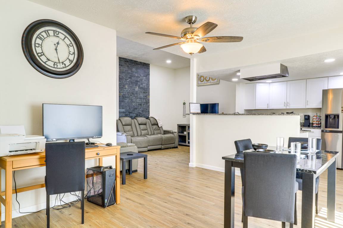 93 M² Apartment ∙ 2 Bedrooms ∙ 4 Guests - Albuquerque, NM