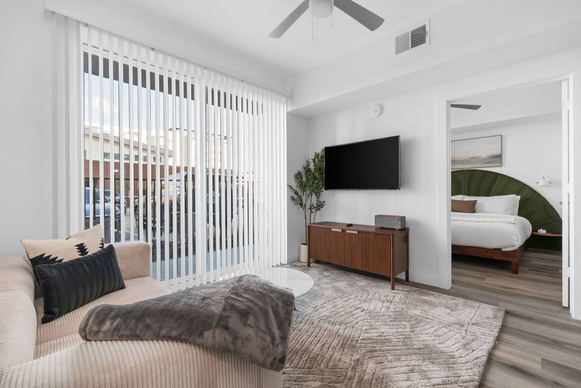 79 M² Apartment ∙ 2 Bedrooms ∙ 4 Guests - Denton, TX