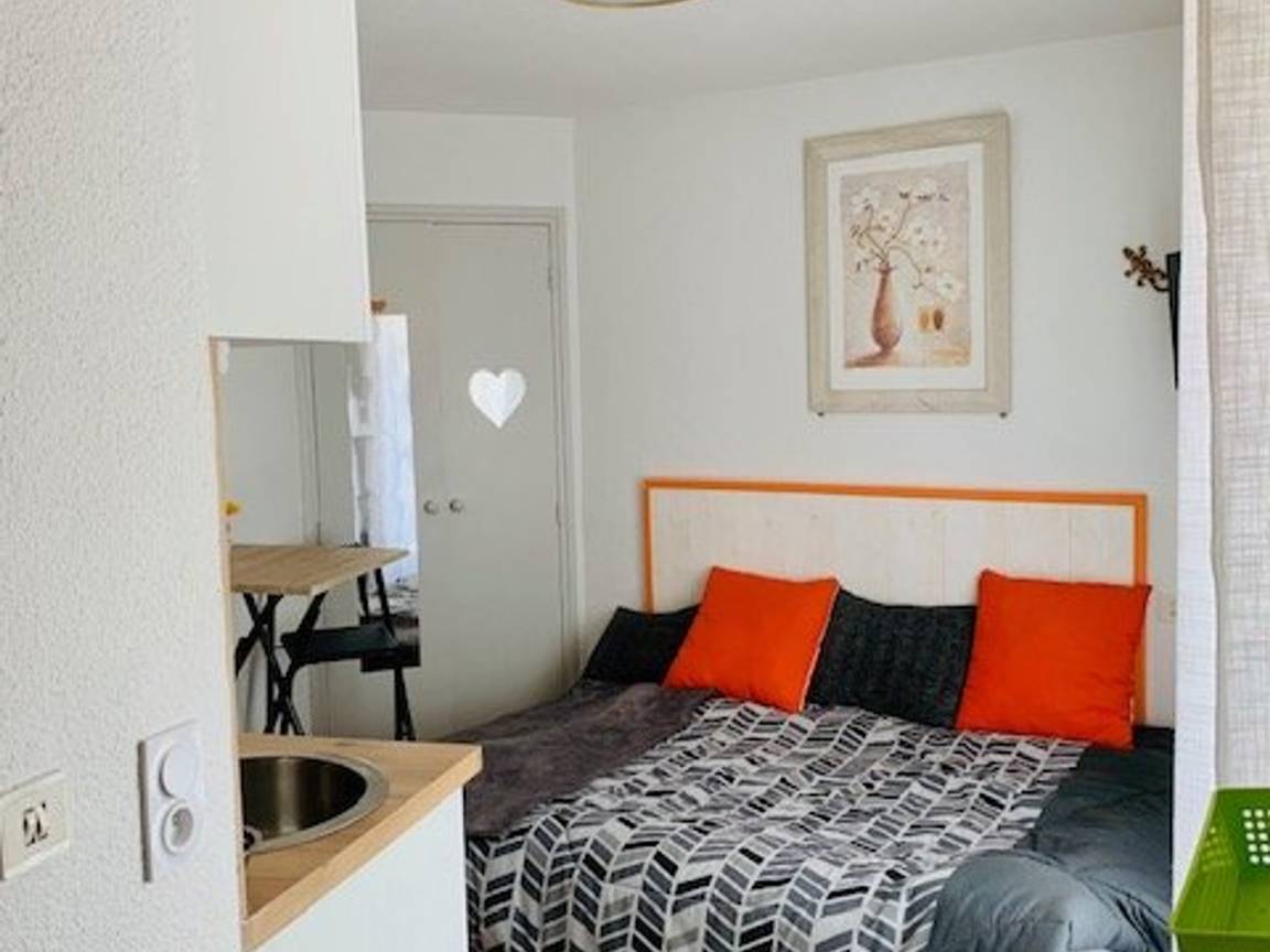 18 M² Studio ∙ 1 Chambre ∙ 2 Personnes - Céret