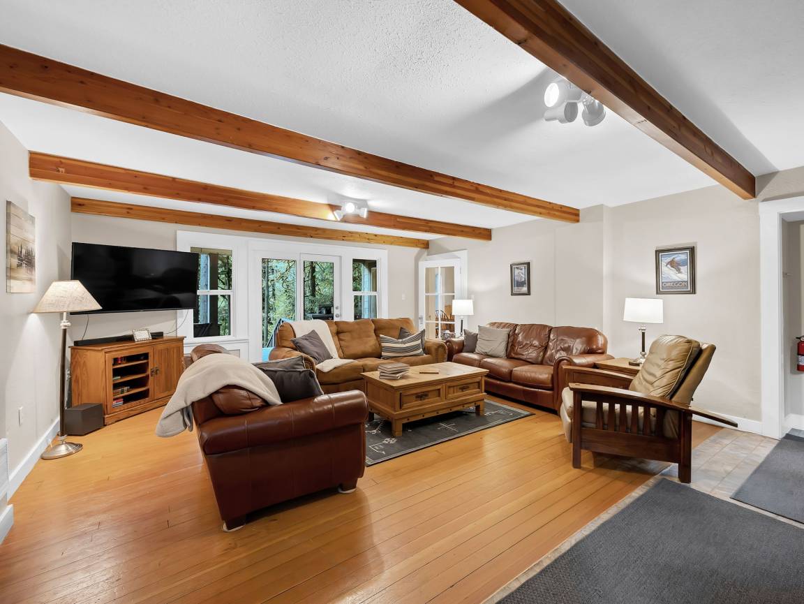 204 M² House ∙ 6 Bedrooms ∙ 14 Guests - Oregon