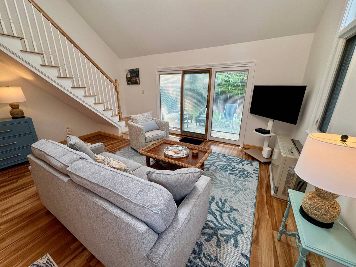 99 M² Condo ∙ 2 Bedrooms ∙ 6 Guests - Brewster, MA