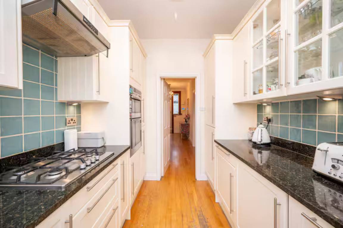 186 M² Casa ∙ 3 Habitaciones ∙ 6 Huéspedes - Londres