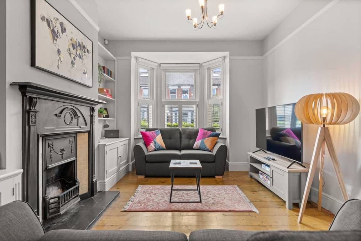 Casa ∙ 3 Habitaciones ∙ 6 Huéspedes - Reading