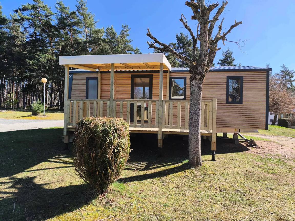 33 M² Mobil-home ∙ 3 Chambres ∙ 6 Personnes - Haute-Loire