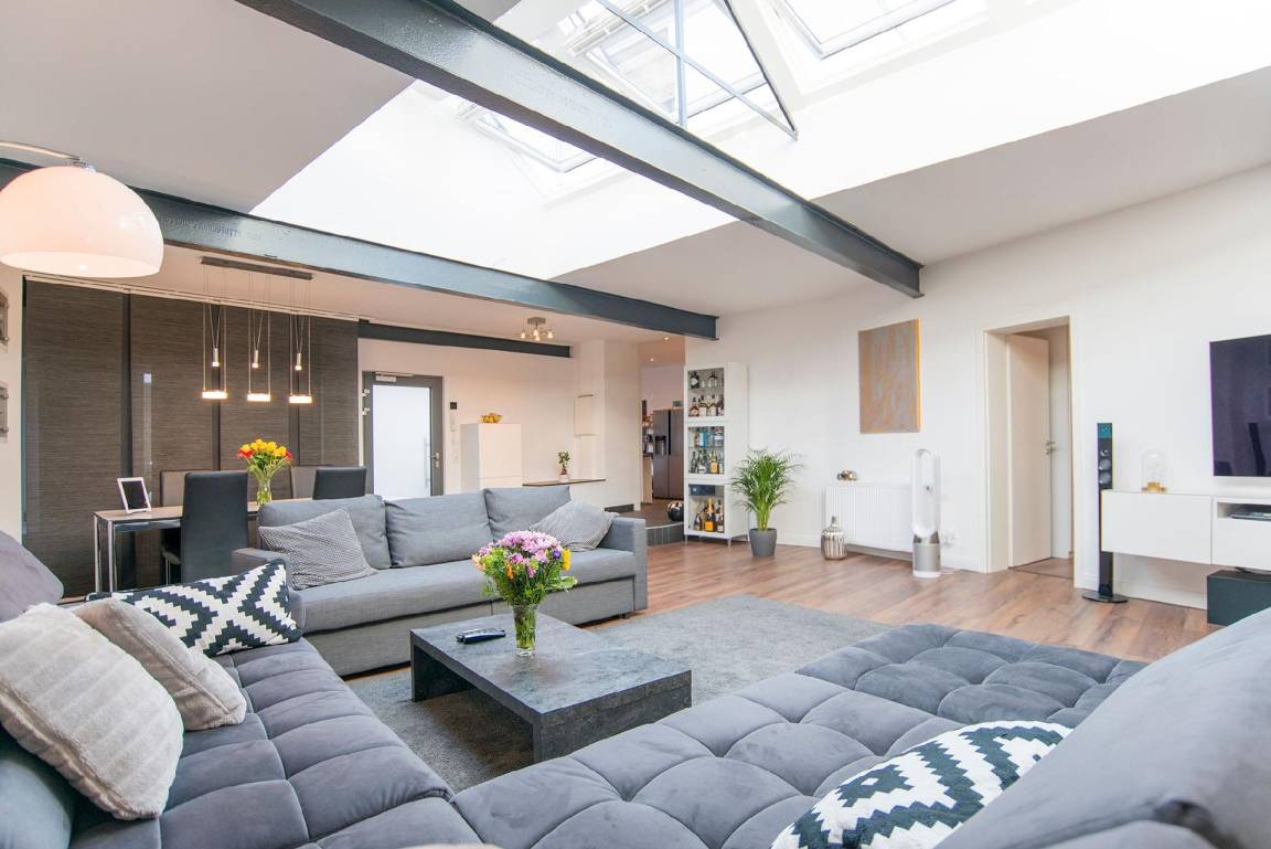 168 M² Apartamento ∙ 2 Habitaciones ∙ 6 Huéspedes - Düsseldorf