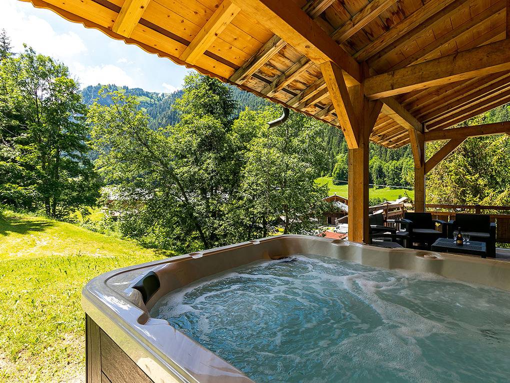 280 M² Ferienhaus ∙ 8 Schlafzimmer ∙ 15 Gäste - Aigle