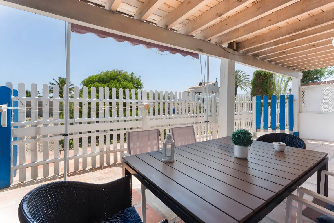 60 M² Ferienhaus ∙ 2 Schlafzimmer ∙ 5 Gäste - Oliva