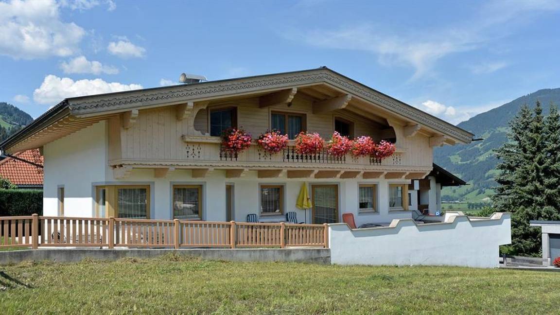 80 M² Apartment ∙ 3 Bedrooms ∙ 7 Guests - Uderns