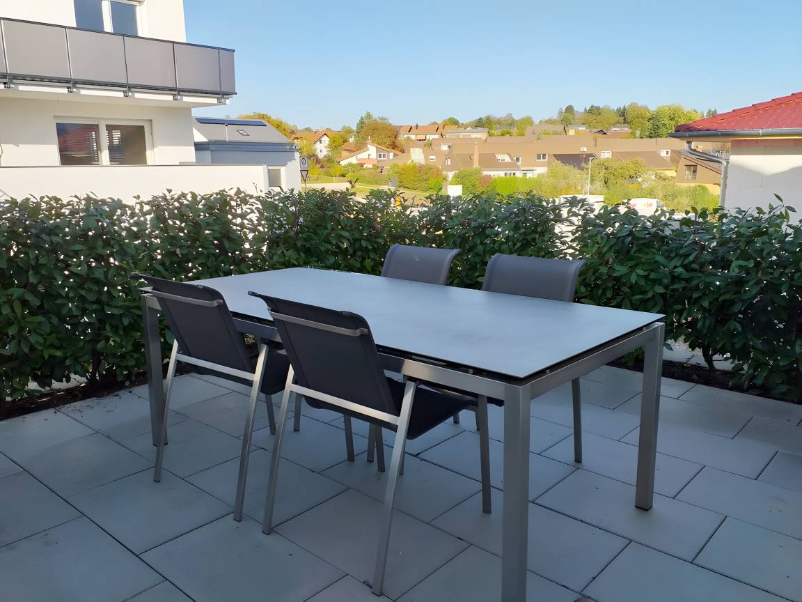 43 M² Ferienwohnung ∙ 1 Schlafzimmer ∙ 2 Gäste - Gailingen am Hochrhein