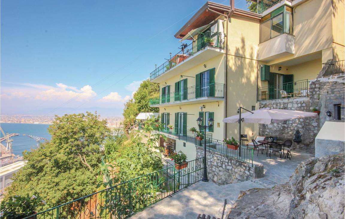 158 M² Maisonette ∙ 4 Bedrooms ∙ 10 Guests - Positano