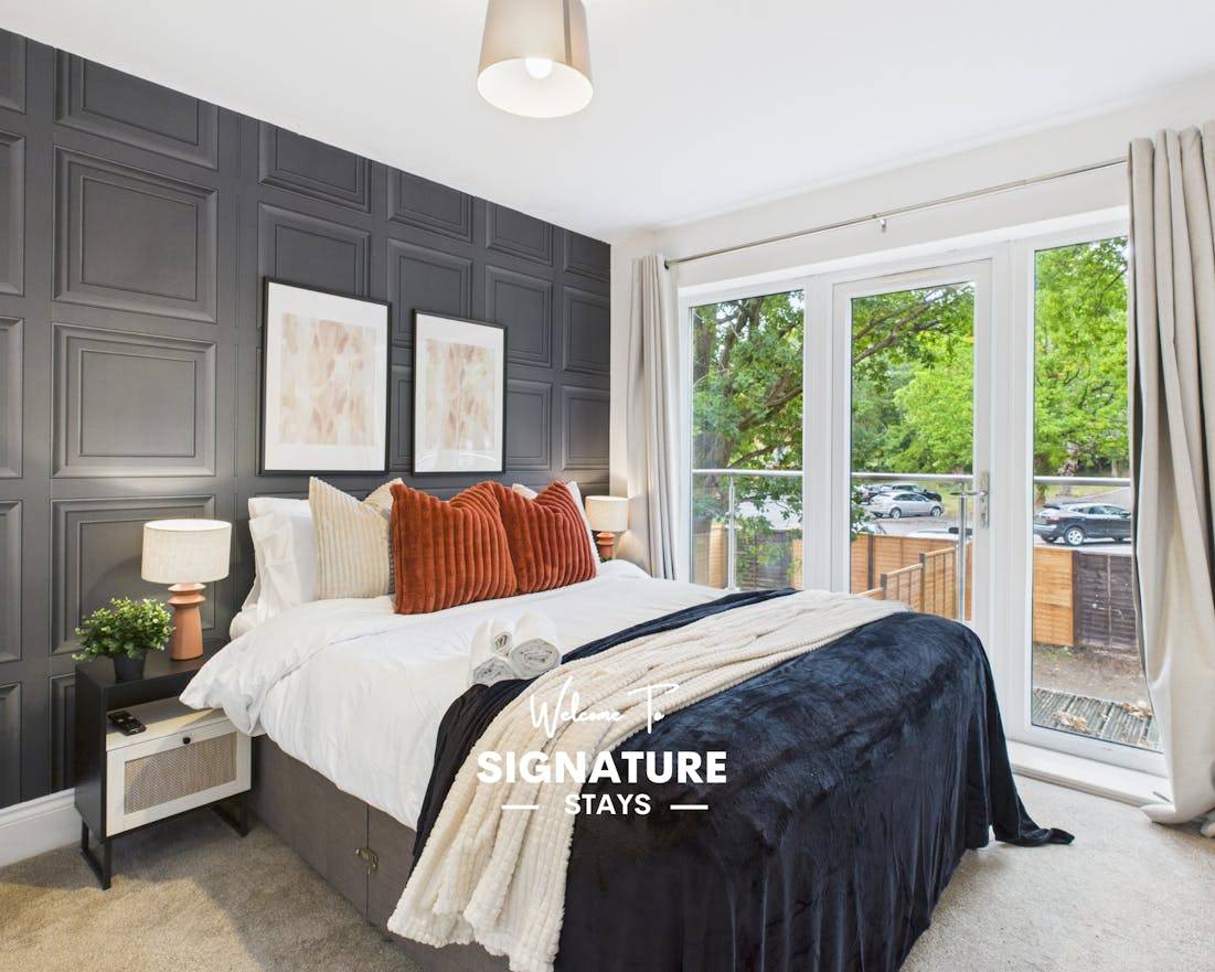 80 M² House ∙ 4 Bedrooms ∙ 8 Guests - Bromsgrove