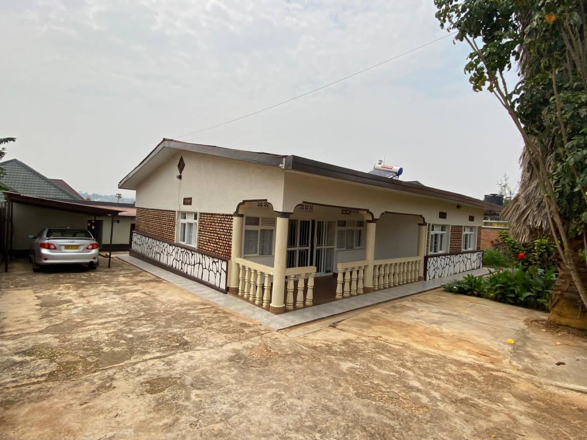 225 M² Maison De Vacances ∙ 4 Chambres ∙ 8 Personnes - Kigali