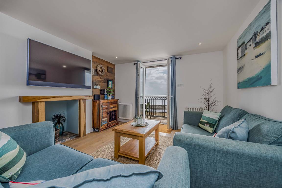 74 M² Apartment ∙ 2 Bedrooms ∙ 4 Guests - Littlehampton