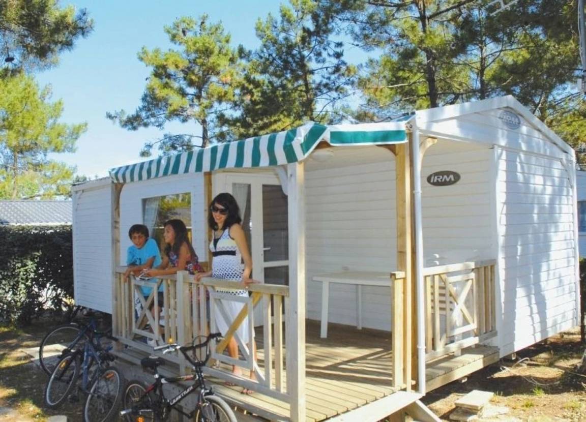 28 M² Camping ∙ 2 Chambres ∙ 5 Personnes - L'Aiguillon-sur-Mer