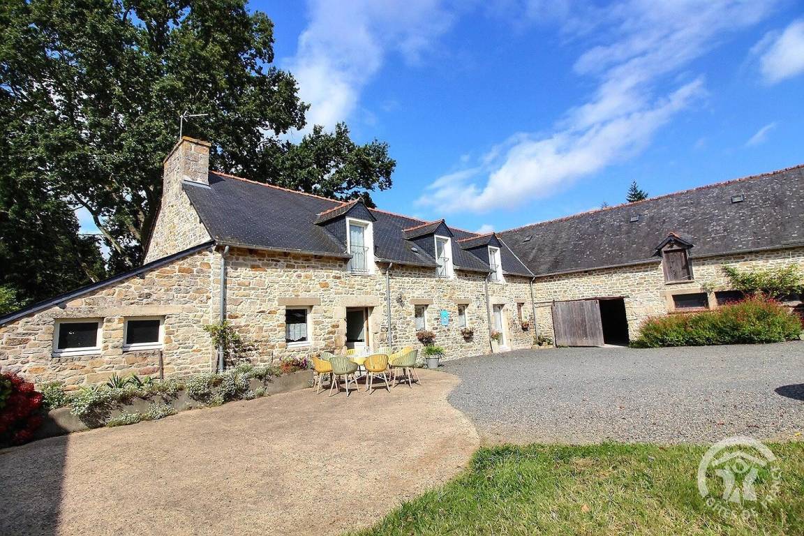 153 M² Gîte ∙ 3 Chambres ∙ 8 Personnes - Moncontour