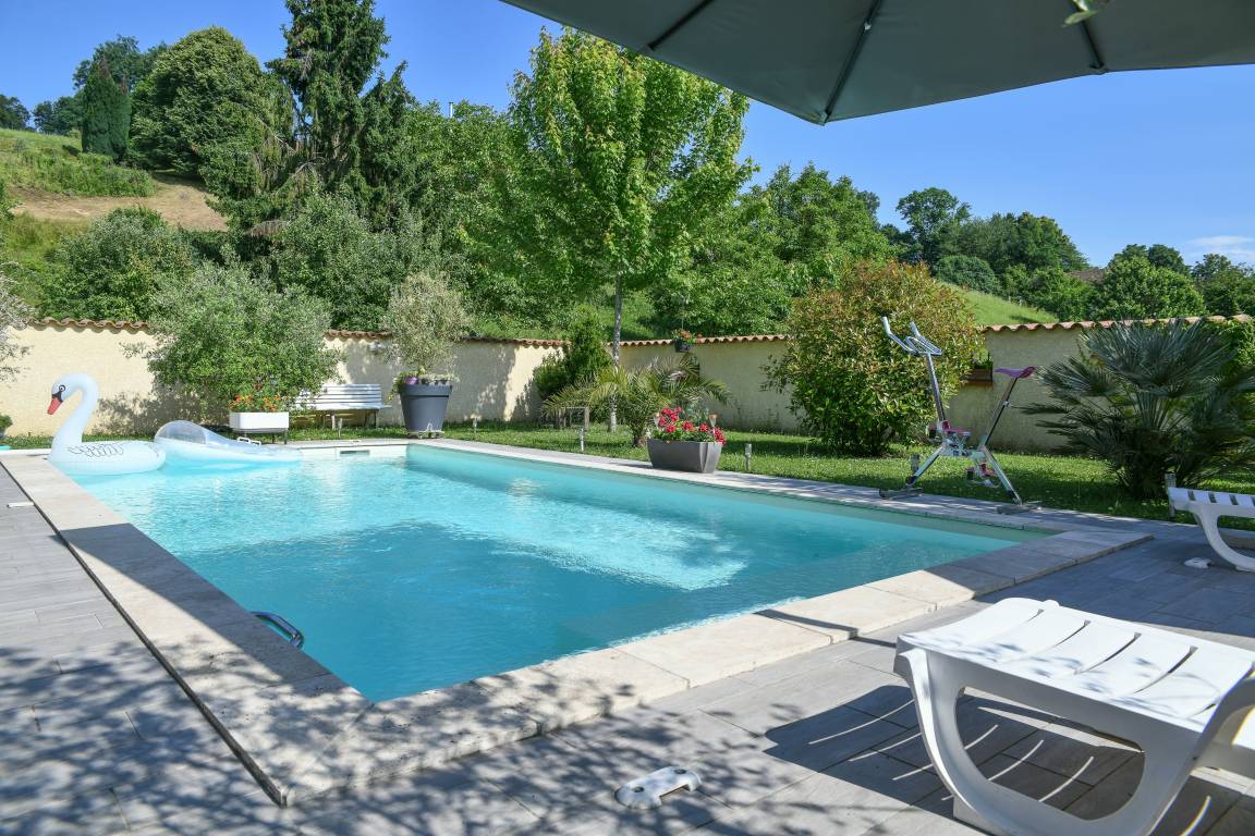 19 M² Camping ∙ 1 Chambre ∙ 2 Personnes - Lépin-le-Lac