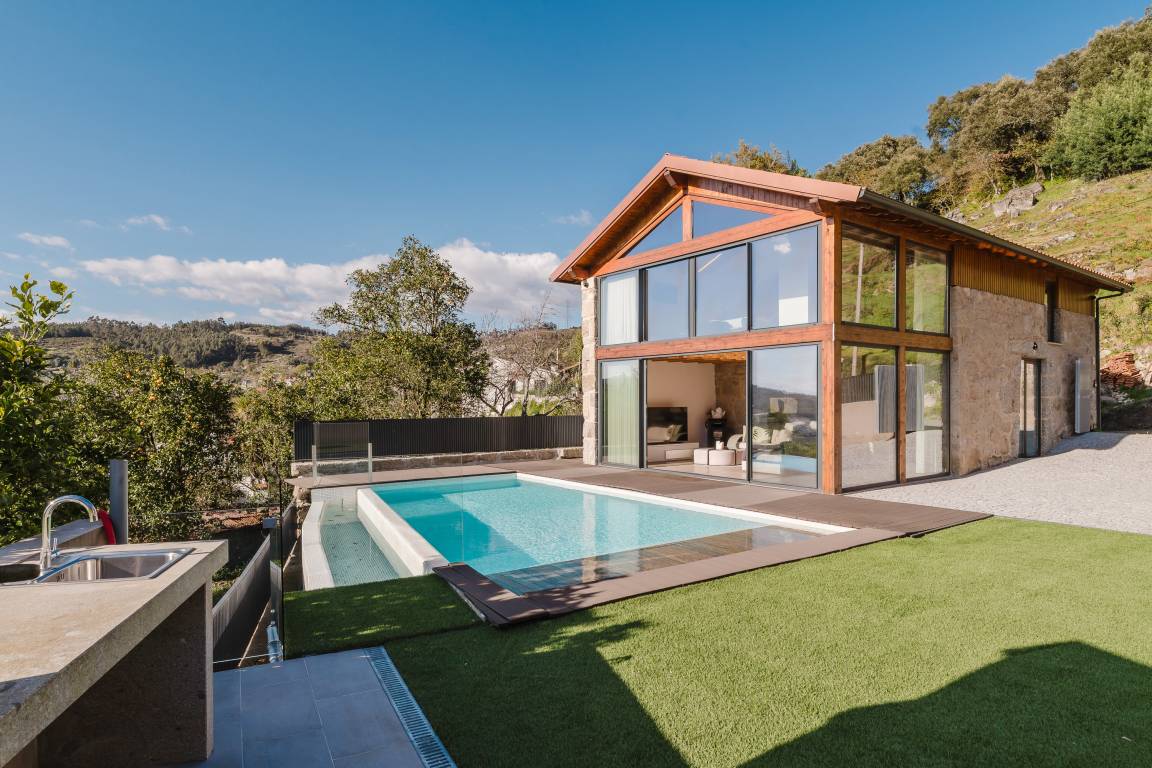 100 M² Ferienhaus ∙ 2 Schlafzimmer ∙ 4 Gäste - Braga