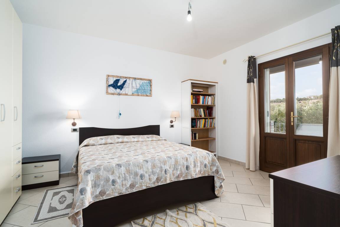 70 M² House ∙ 1 Bedroom ∙ 4 Guests - Orosei
