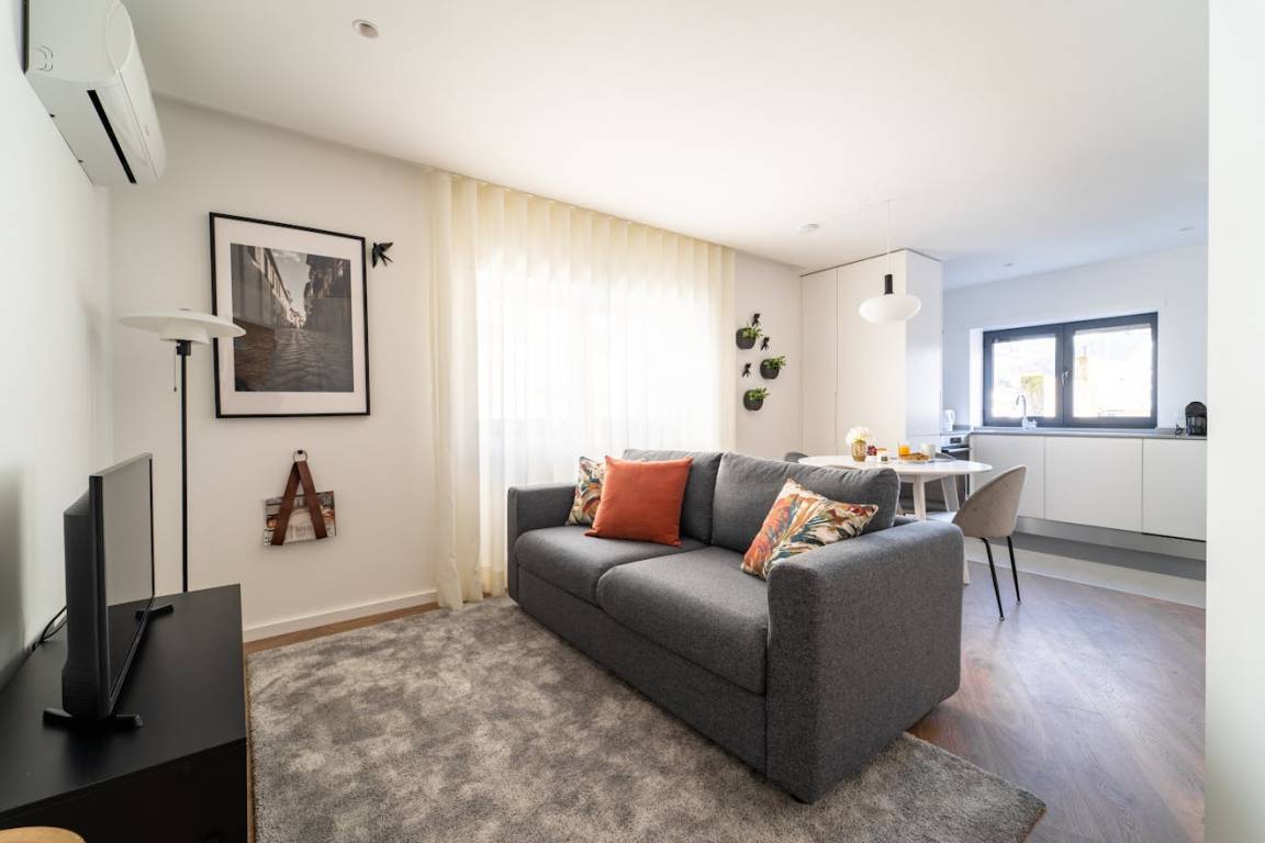 57 M² Apartment ∙ 1 Bedroom ∙ 1 Guest - Braga