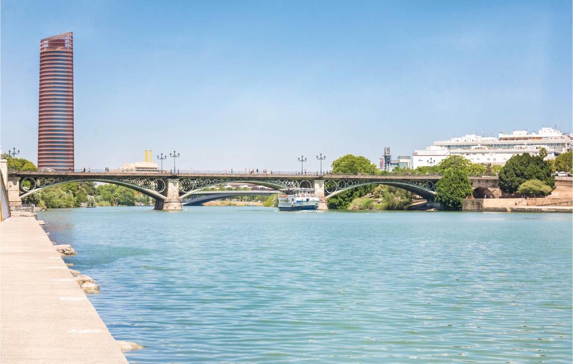 52 M² Apartamento ∙ 1 Habitación ∙ 4 Huéspedes - Estadio Benito Villamarín