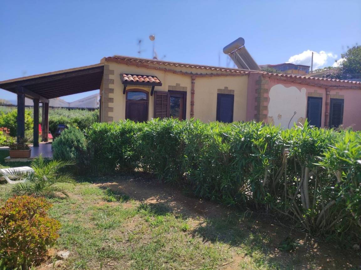 70 M² Ferienhaus ∙ 1 Schlafzimmer ∙ 6 Gäste - Balestrate