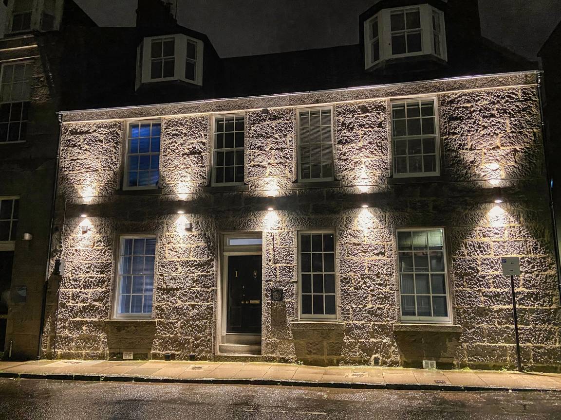 Cottage ∙ 2 Bedrooms ∙ 4 Guests - Aberdeen