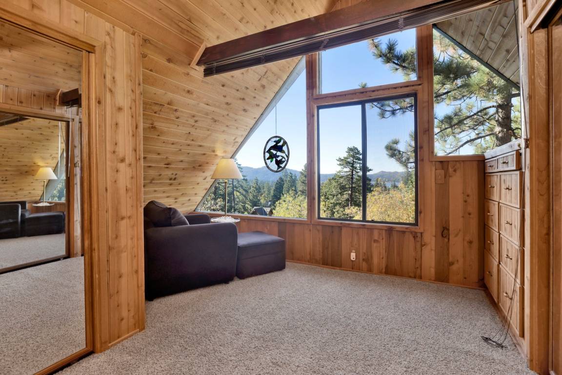 146 M² Cabin ∙ 4 Bedrooms ∙ 8 Guests - California