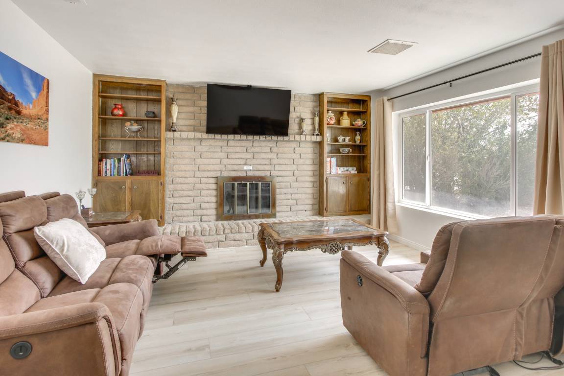 125 M² House ∙ 3 Bedrooms ∙ 6 Guests - Ridgecrest, CA