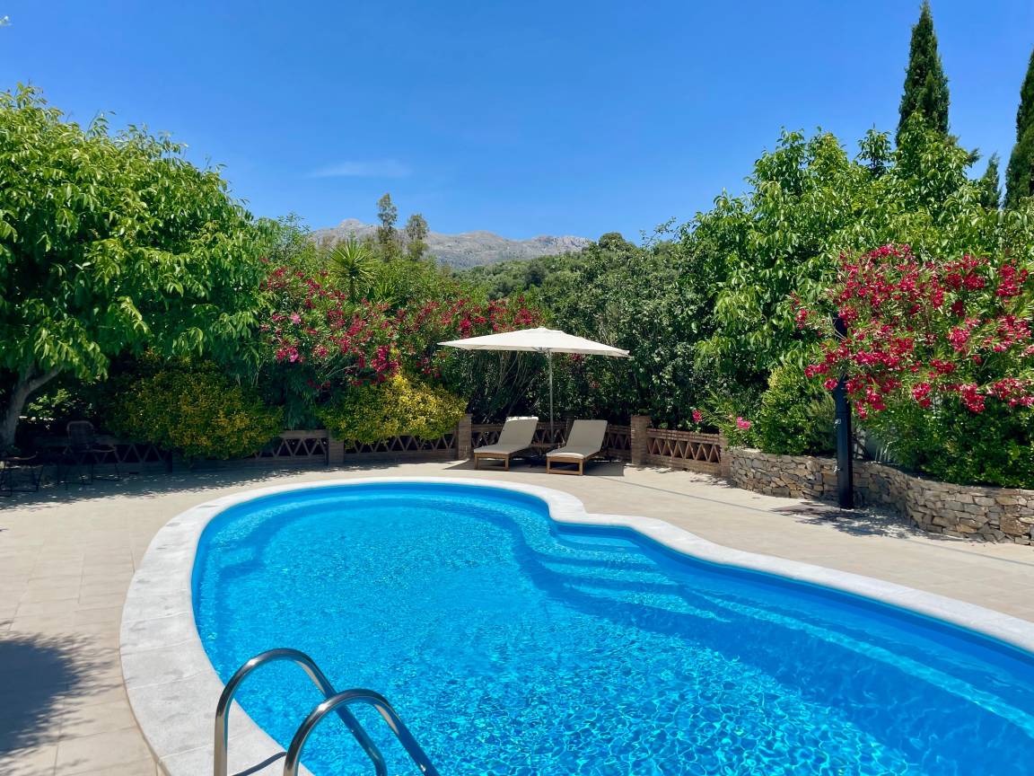 60 M² Casa Rural ∙ 2 Habitaciones ∙ 4 Huéspedes - Genalguacil