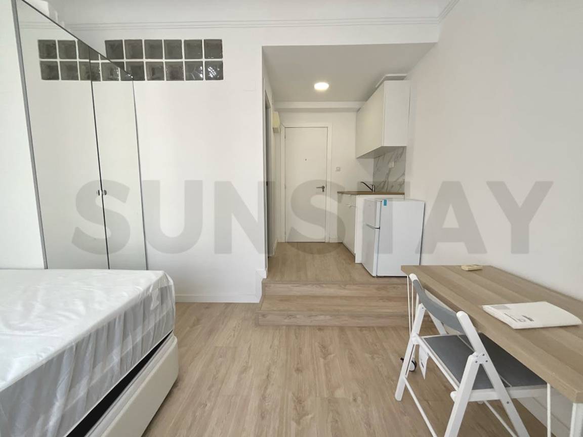 20 M² Apartment ∙ 1 Bedroom ∙ 1 Guest - Valencia