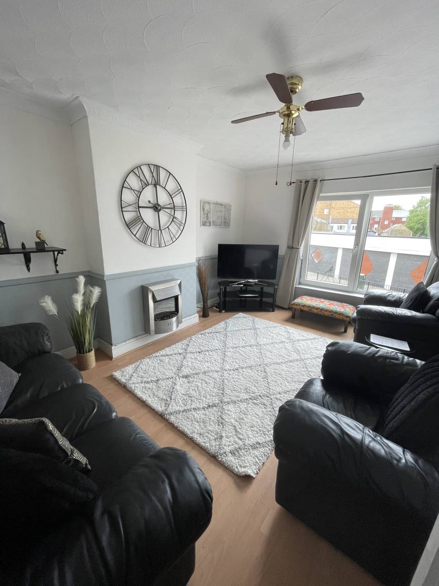 75 M² Apartment ∙ 2 Bedrooms ∙ 4 Guests - Cambridgeshire