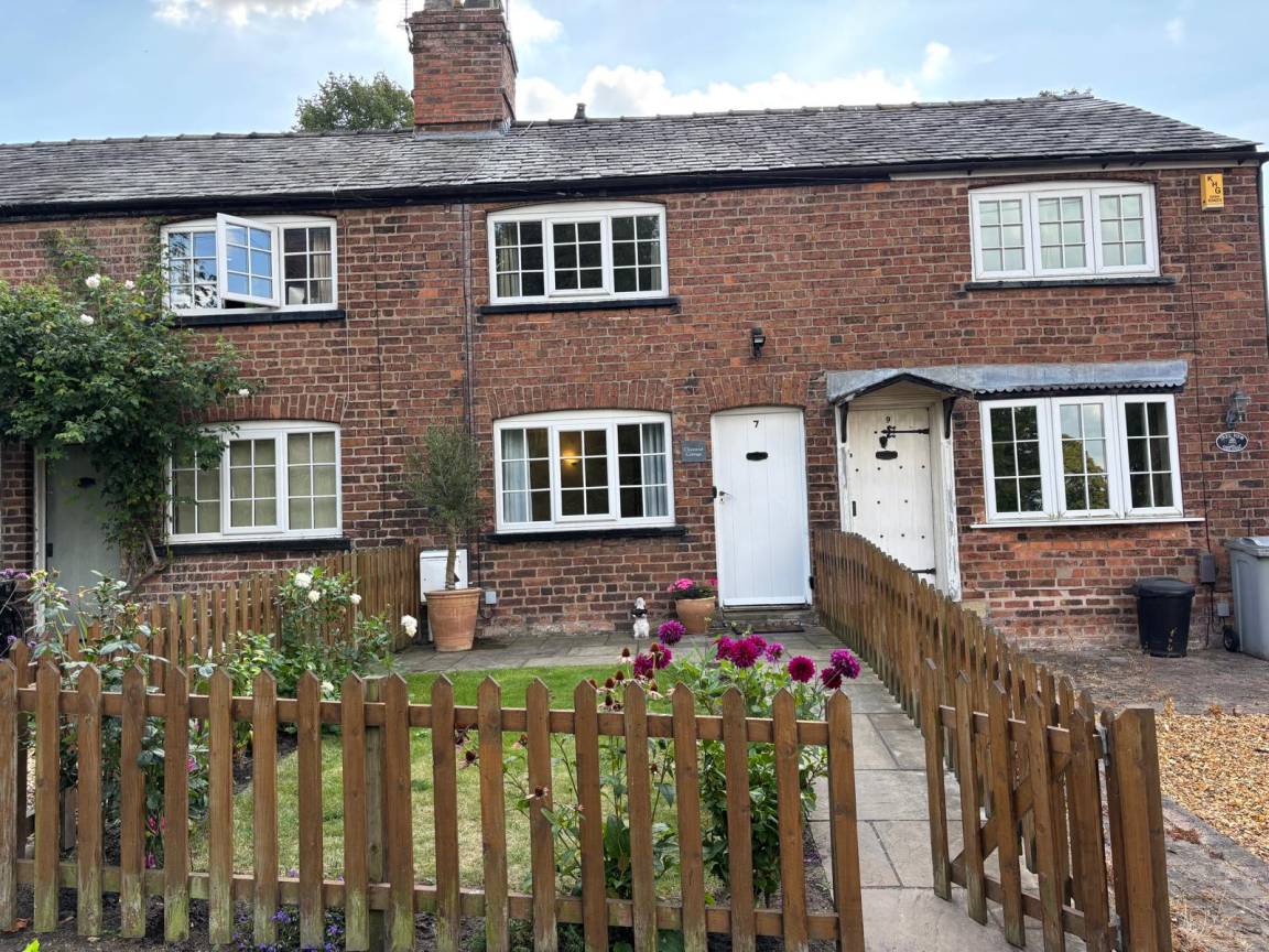 71 M² Cottage ∙ 1 Bedroom ∙ 4 Guests - Knutsford