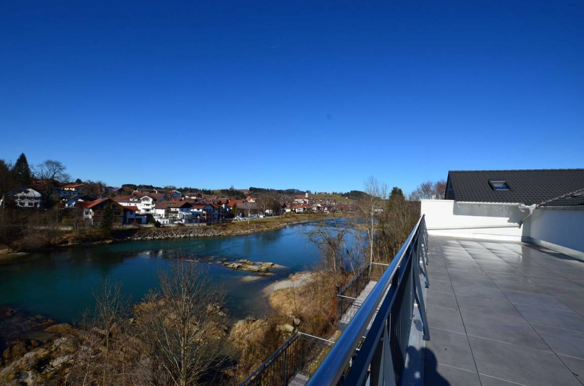 70 M² Ferienwohnung ∙ 1 Schlafzimmer ∙ 4 Gäste - Lechbruck am See