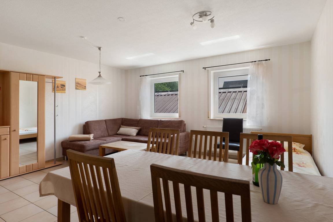 60 M² Ferienwohnung ∙ 1 Schlafzimmer ∙ 4 Gäste - Obersulm