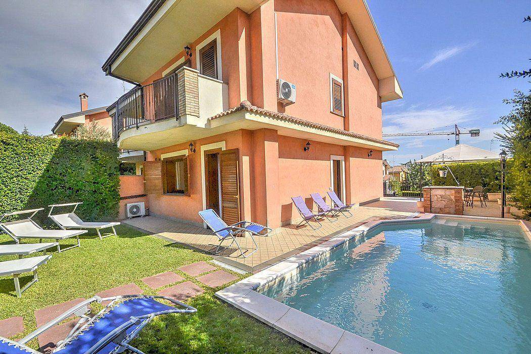 300 M² Casa ∙ 6 Habitaciones ∙ 16 Huéspedes - Zafferana Etnea